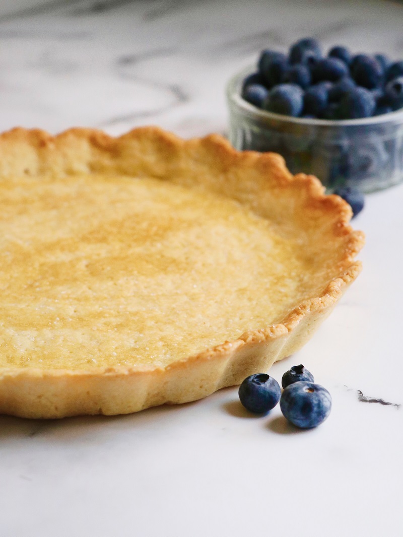 Sweet Pastry Crust for Pies and Tart - Strawberry in the Desert